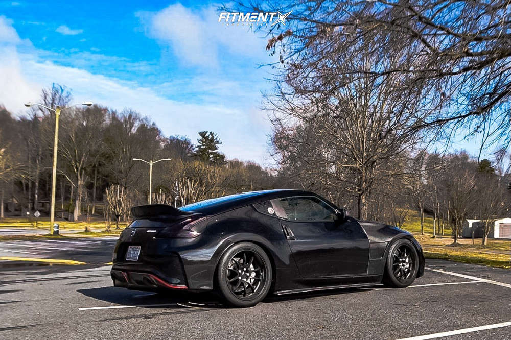 2009 Nissan 370Z Base with 19x9 Advan Racing Rz-df and Federal 245x40 ...