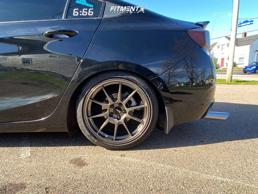 2019 Chevrolet Cruze LT with 18x8.5 Fast FC08 and Zeta 225x40 on ...