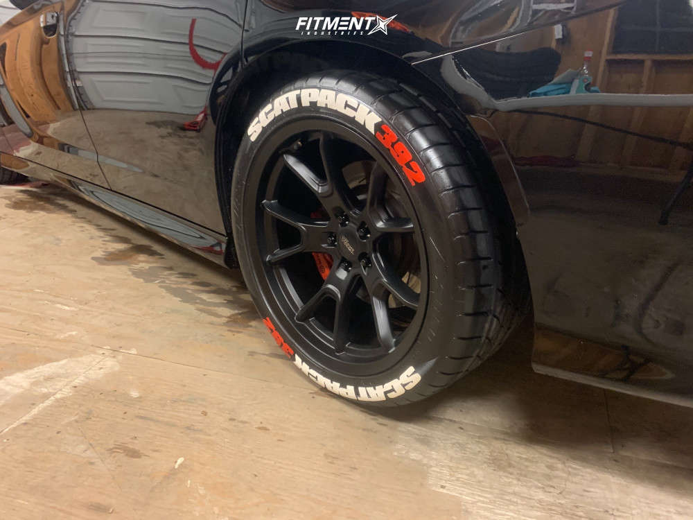 2019 Dodge Charger Scat Pack 392 with 20x9 Voxx Replicas M50 and Atturo ...