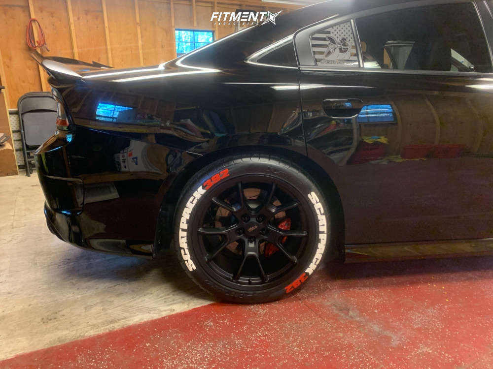 2019 Dodge Charger Scat Pack 392 with 20x9 Voxx Replicas M50 and Atturo ...