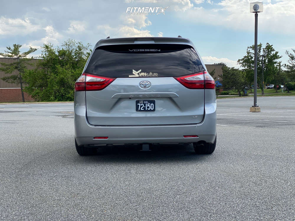 2015 Toyota Sienna LE with 20x10.5 Vossen Cvt and Lionhart 245x40 on ...