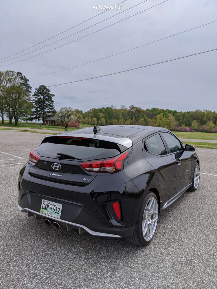 2019 Hyundai Veloster Turbo Tech with 18x8.5 Versus Racing Vs23 and ...