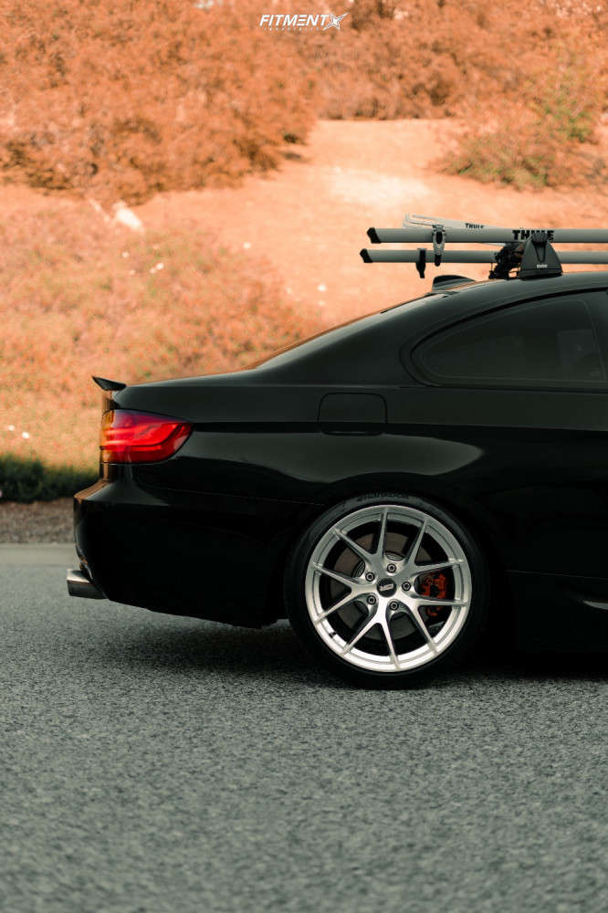 2009 BMW 335i Base with 18x9.5 ESR Forged Rf2 and Hankook 225x35 on ...