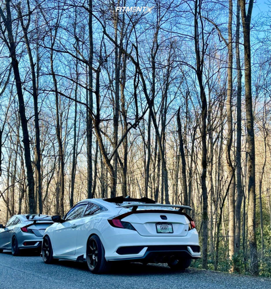 2018 Honda Civic Si with 18x9.5 Konig Lockout and Goodyear 235x40 on ...