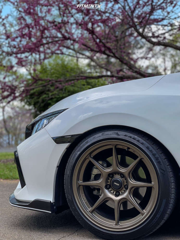 2018 Honda Civic Si with 18x9.5 Konig Lockout and Goodyear 235x40 on ...