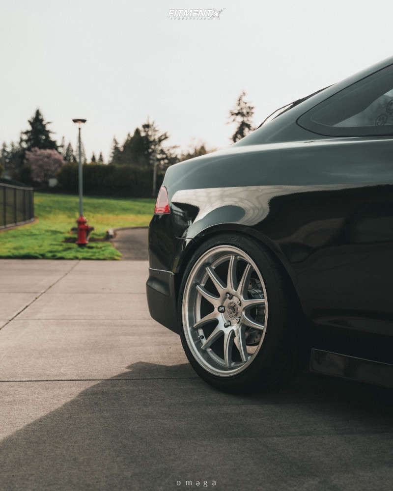 2002 Acura RSX Type-S with 18x8.5 Aodhan Ds02 and Nitto 255x40 on ...