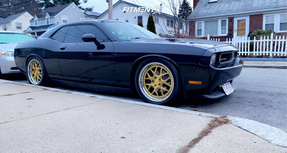 2011 Dodge Challenger SE with 20x8.5 Rennen Csl-2 and Fullway 275x30 on ...