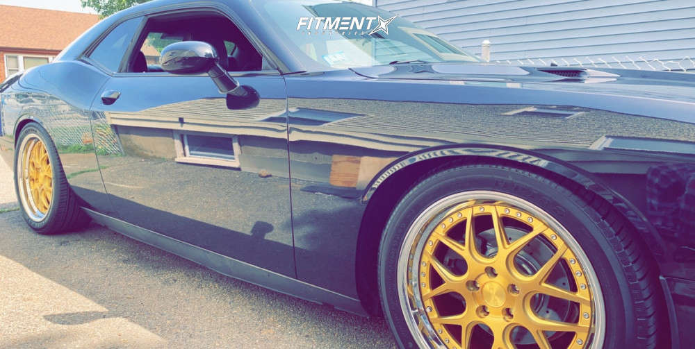 2011 Dodge Challenger SE with 20x8.5 Rennen Csl-2 and Fullway 275x30 on ...