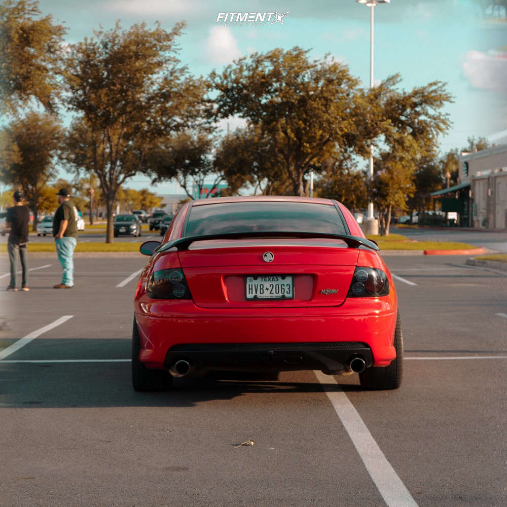2005 Pontiac GTO Base with 17x8.5 JNC Jnc005 and BFGoodrich 275x35 on ...