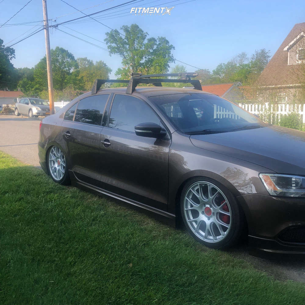 2013 Volkswagen Jetta SE with 18x8.5 BBS Ch-r and Bridgestone 215x40 on ...
