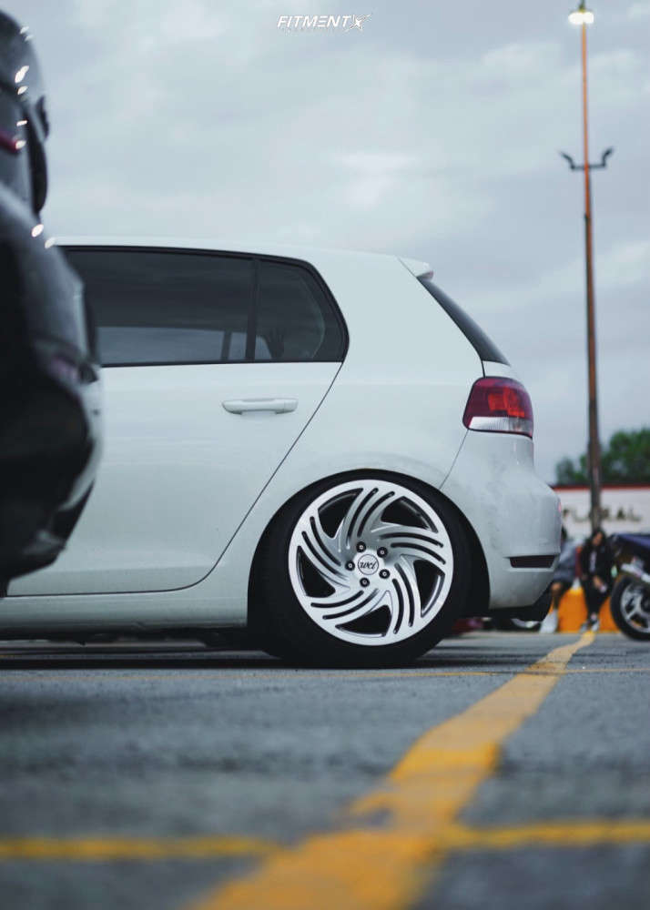 2013 Volkswagen Golf TDI with 18x9.5 WatercooledIND SB10 and ...