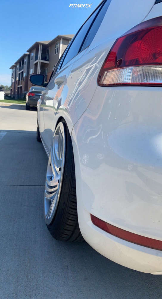 2013 Volkswagen Golf TDI with 18x9.5 WatercooledIND SB10 and ...