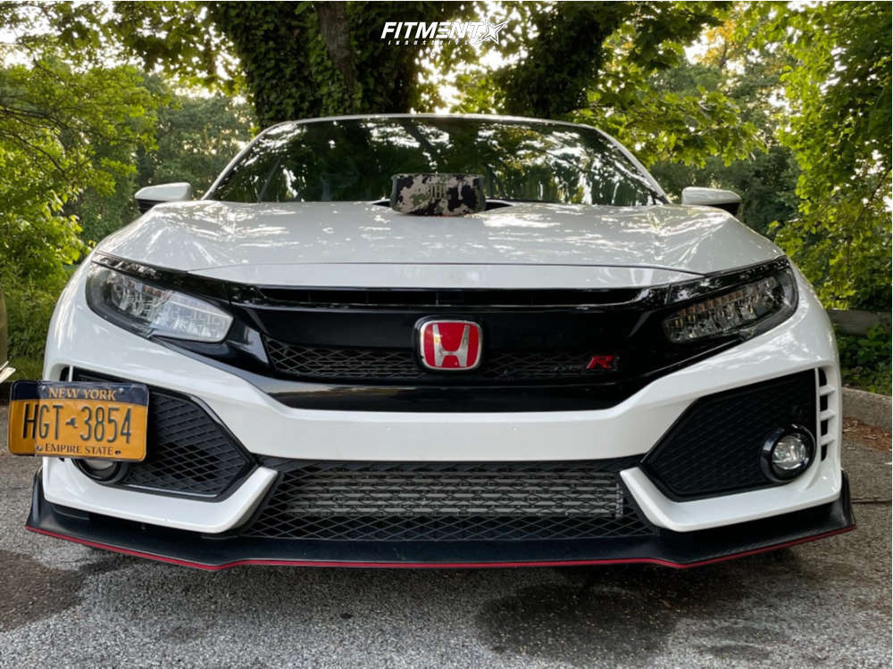 2019 Honda Civic Type R with 18x9.5 ESR Sr12 and Crosswind 245x40 on ...