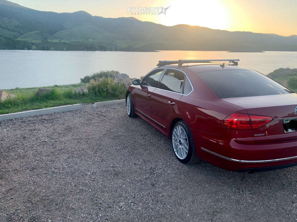 2016 Volkswagen Passat S with 18x8.5 Rotiform Rse and Milestar 225x40 ...