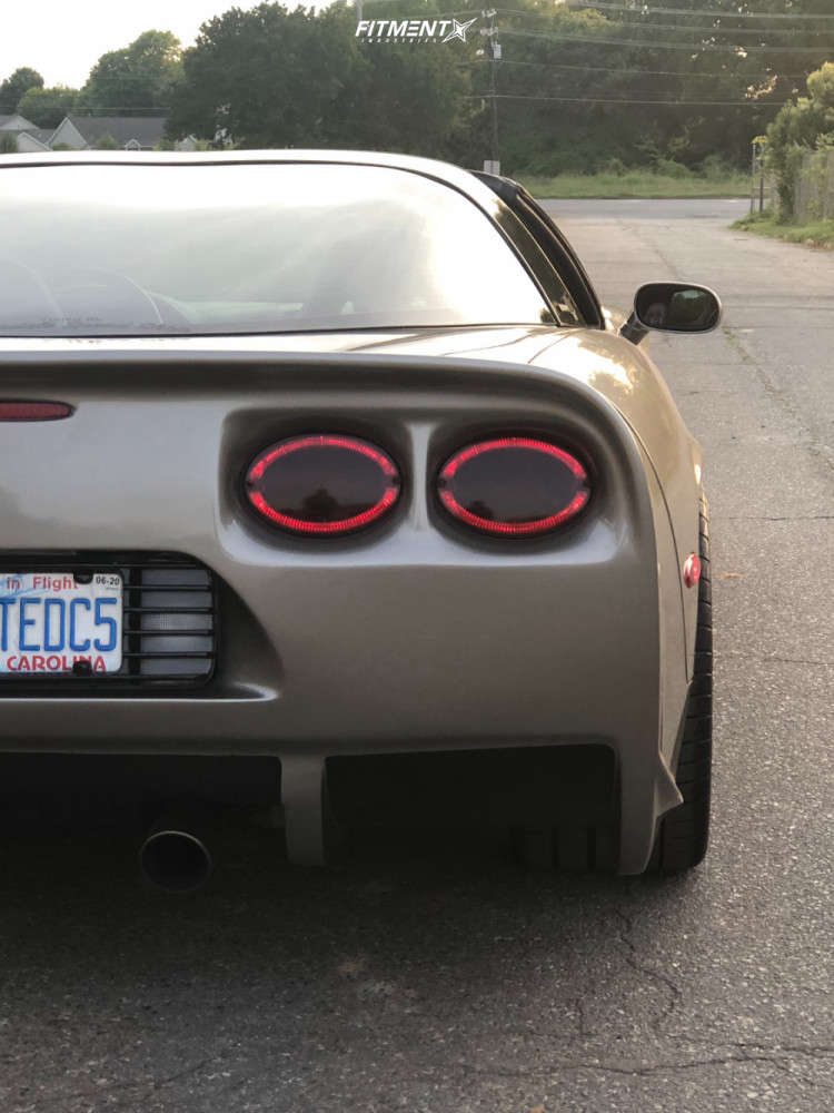 2001 Chevrolet Corvette Base with 19x10 BC Forged HB05 and Michelin ...