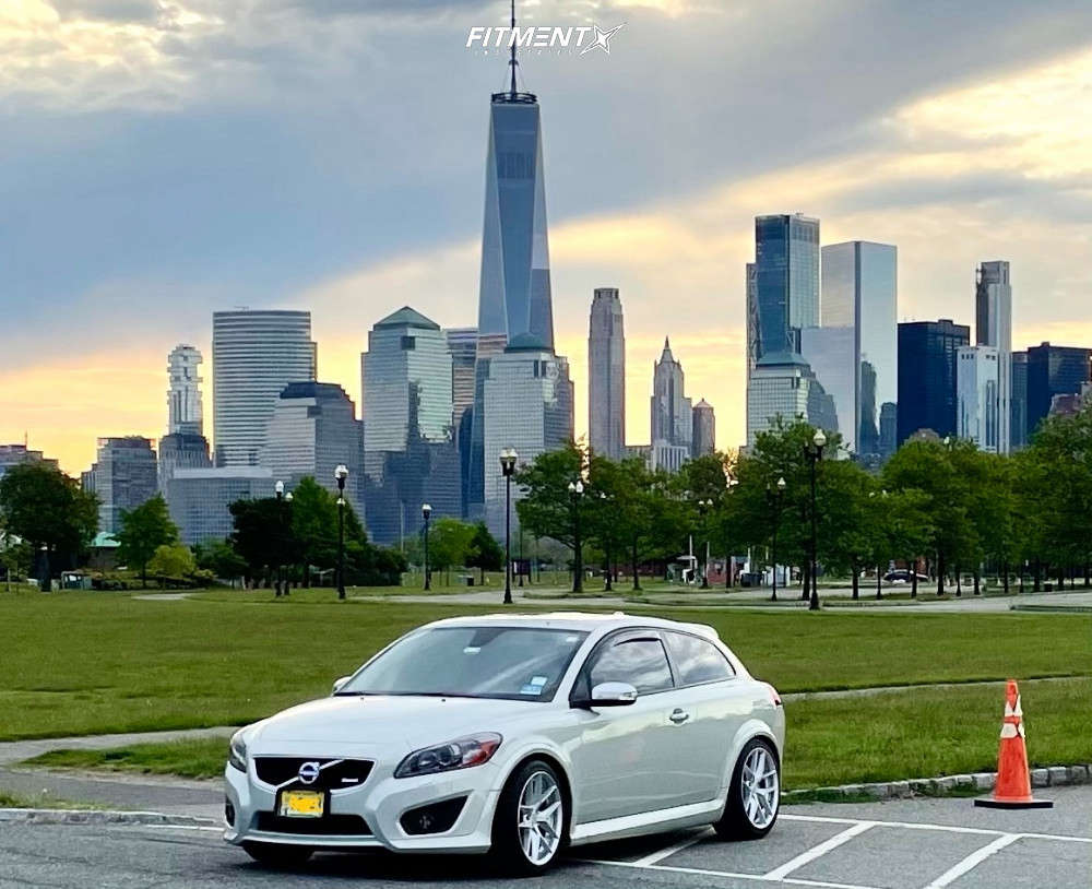 2011 Volvo C30 T5 R-Design with 18x8.5 Rotiform Flg and Achilles 235x40 ...