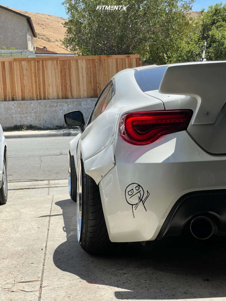 2014 Scion FR-S Base with 18x10.5 Kansei Roku and Federal 225x40 on ...