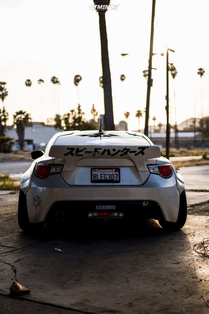 2014 Scion FR-S Base with 18x10.5 Kansei Roku and Federal 225x40 on ...