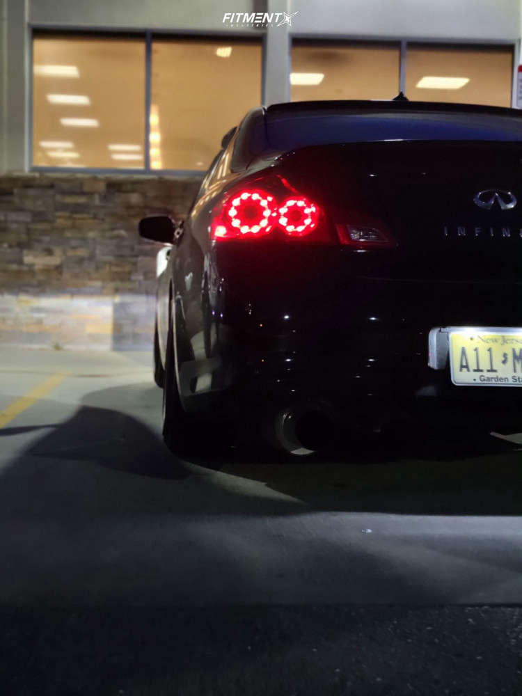 2012 INFINITI G37 X with 18x9.5 ESR Sr07 and Michelin 225x40 on ...