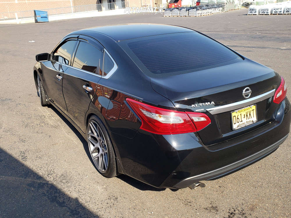 2018 Nissan Altima S with 20x8.5 Fondmetal Stc-ms and Achilles 245x35 ...