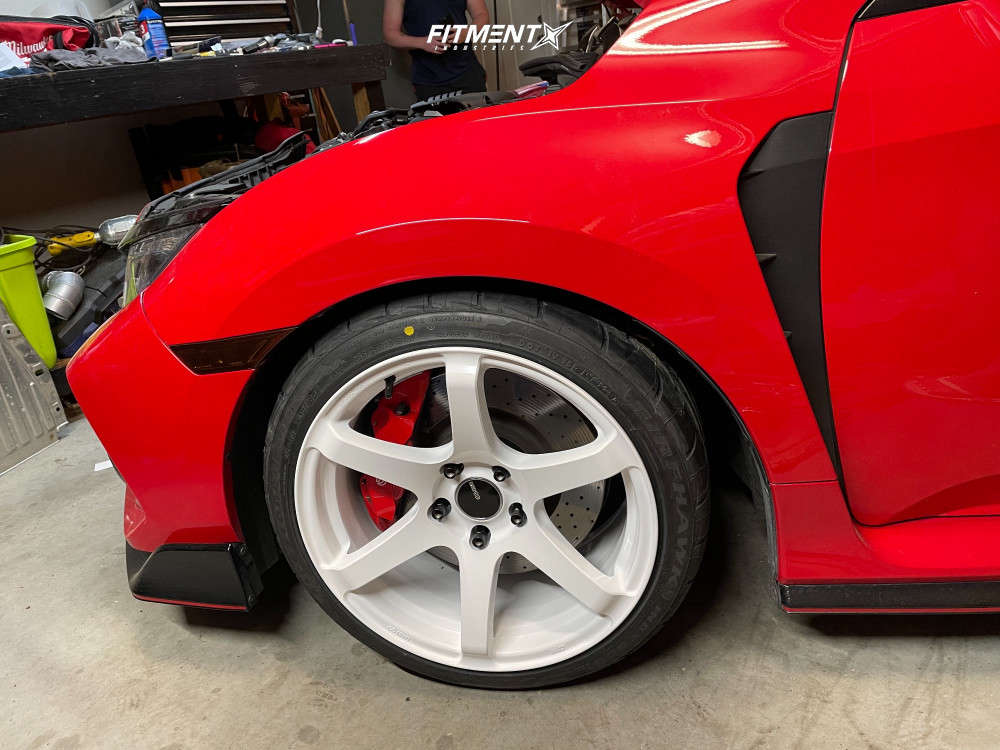2018 Honda Civic Type R with 18x9.5 Enkei T6s and Firestone 255x35 on ...