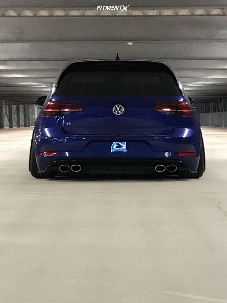 2017 Volkswagen Golf R Base with 18x10 Rad 48 Forged DDR-T and Nexen ...