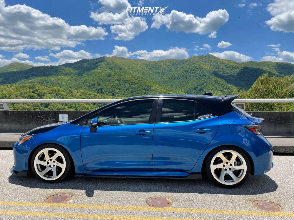 2021 Toyota Corolla SE with 18x8.5 3SDM 0.01 and Nankang 225x30 on ...