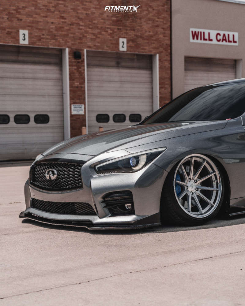 2014 INFINITI Q50 Sport with 19x10.5 Ferrada FR4 and Falken 255x35 on ...