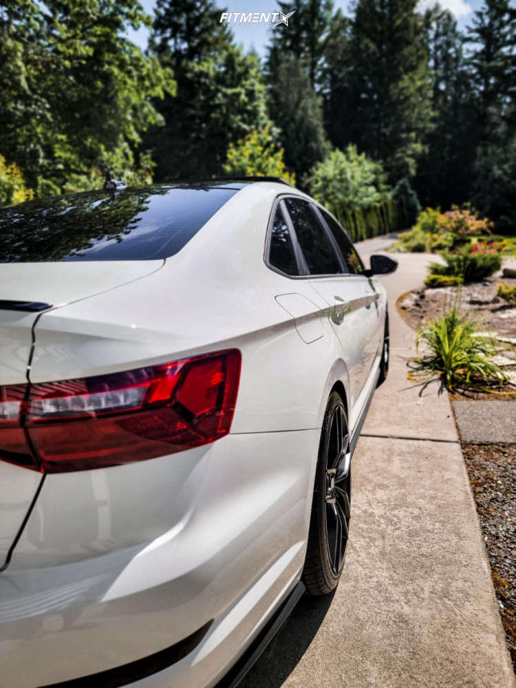2021 Volkswagen Jetta GLI Autobahn with 19x8.5 Niche Vosso and ...