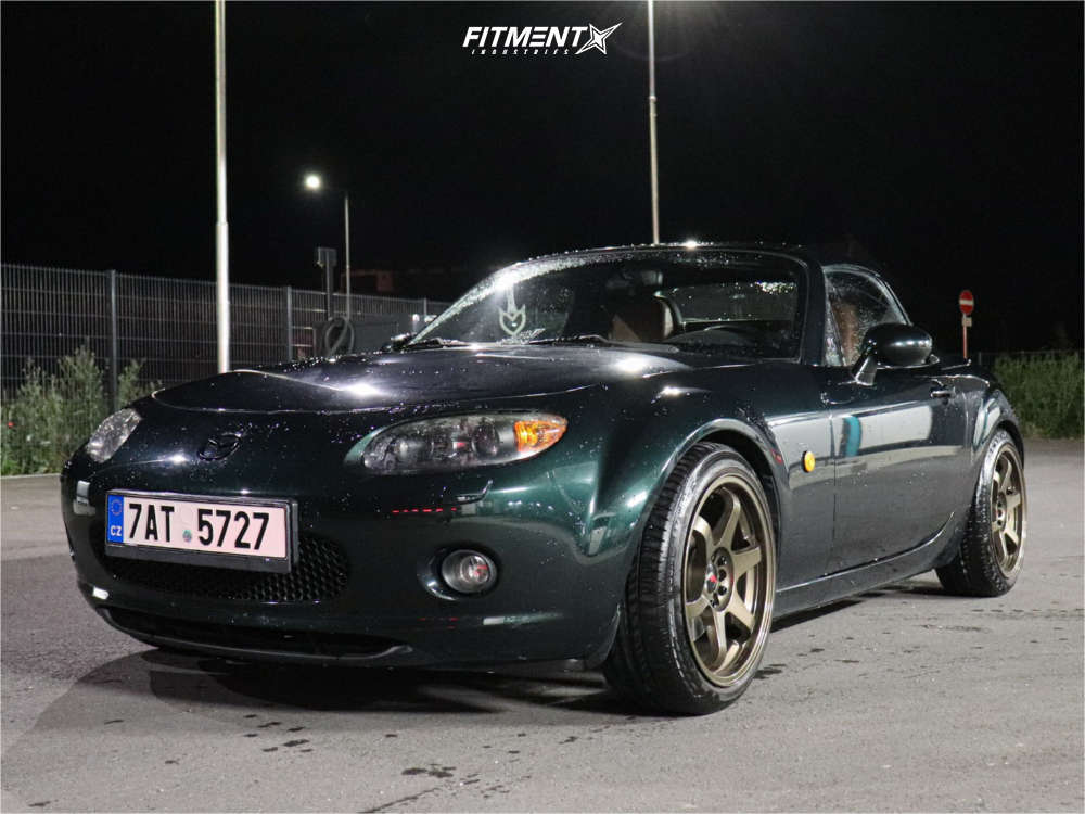 2006 Mazda MX-5 Miata Grand Touring with 17x8 Japan Racing Jr3 and ...