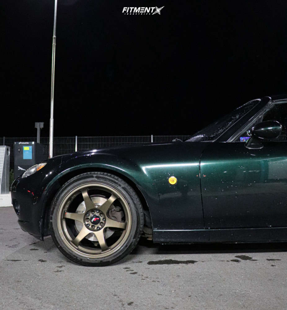 2006 Mazda MX-5 Miata Grand Touring with 17x8 Japan Racing Jr3 and ...