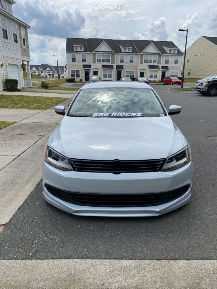 2017 Volkswagen Jetta S with 18x8 OEM Wheels Prisma and Achilles 225x35 ...