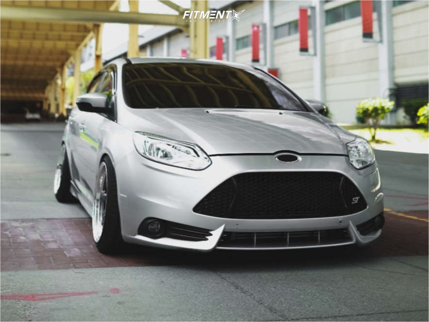 2014 Ford Focus ST with 18x9.5 Kansei Roku and Achilles 225x40 on ...