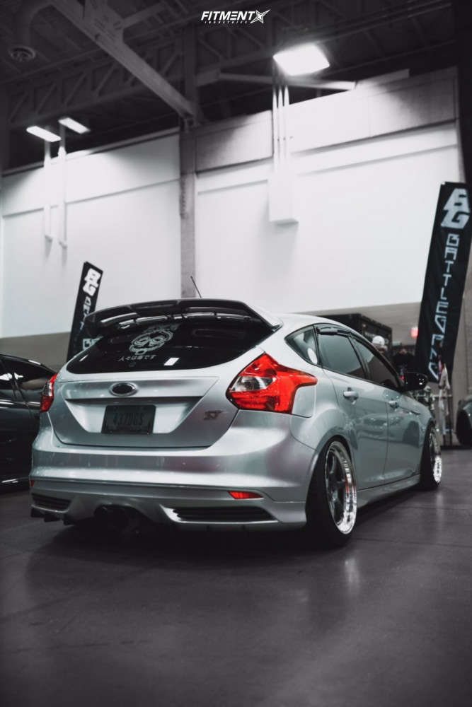 2014 Ford Focus ST with 18x9.5 Kansei Roku and Achilles 225x40 on ...