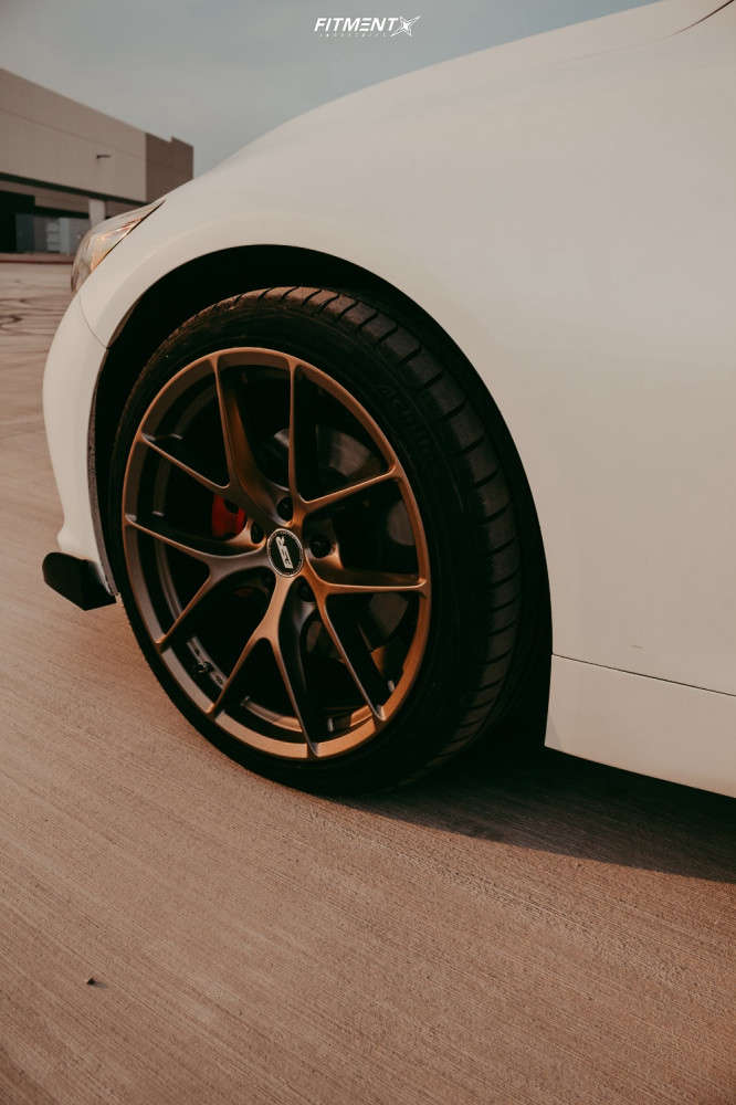 2015 INFINITI Q50 Base with 19x9.5 ESR Rf2 and Achilles 255x35 on Stock ...