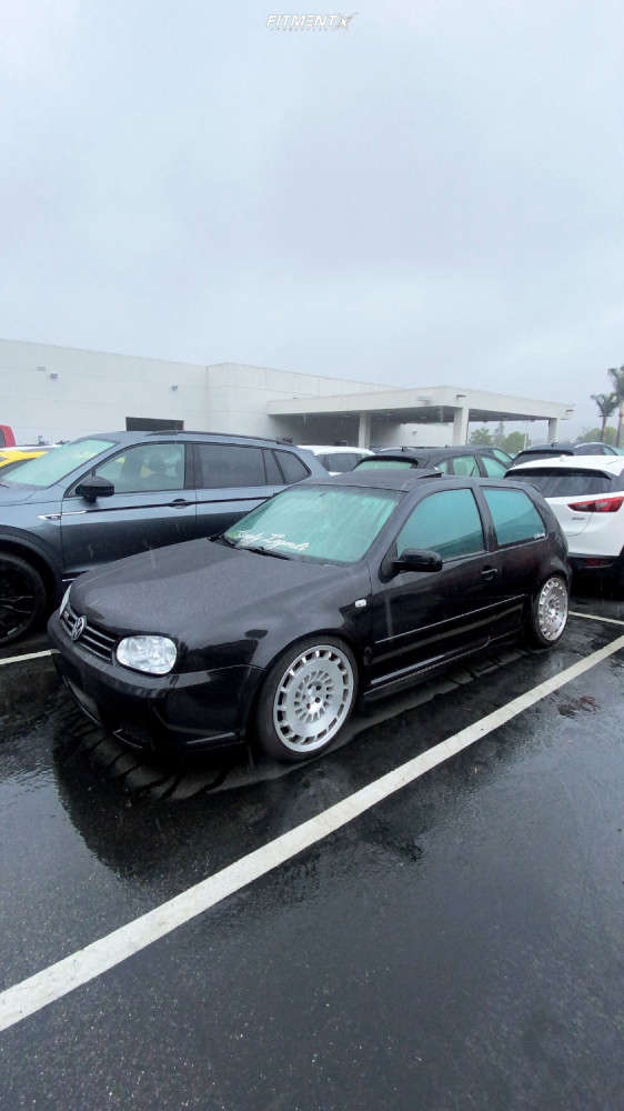 2004 Volkswagen R32 Base with 18x8.5 Rotiform Ccv and Pirelli 225x25 on ...