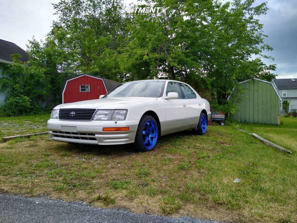 1996 Lexus LS400 Base with 18x8.5 AVID1 AV6 and Hankook 225x40 on Stock ...