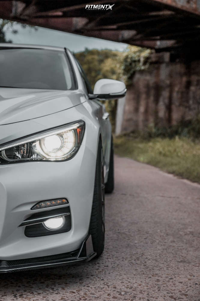 2015 INFINITI Q50 Premium with 19x9.5 ESR Cs8 and Lexani 245x40 on ...