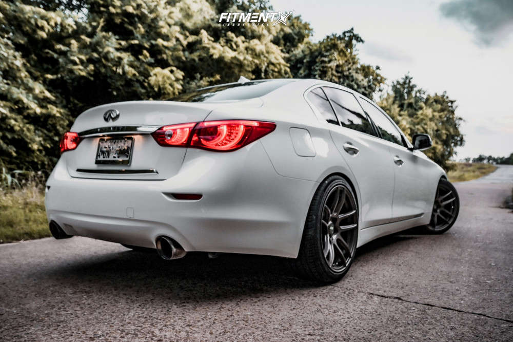 2015 INFINITI Q50 Premium with 19x9.5 ESR Cs8 and Lexani 245x40 on ...
