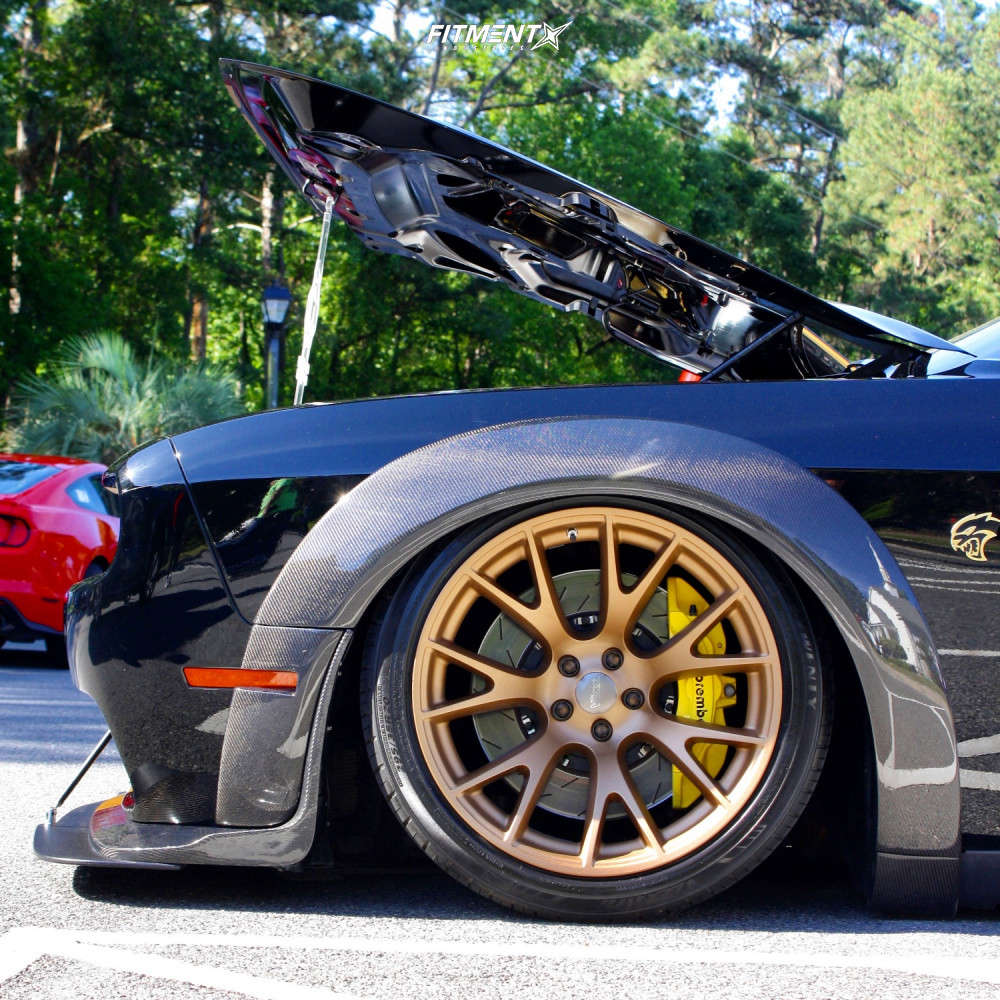 2016 Dodge Challenger SRT Hellcat with 20x11 Voxx Replicas Hellcat ...
