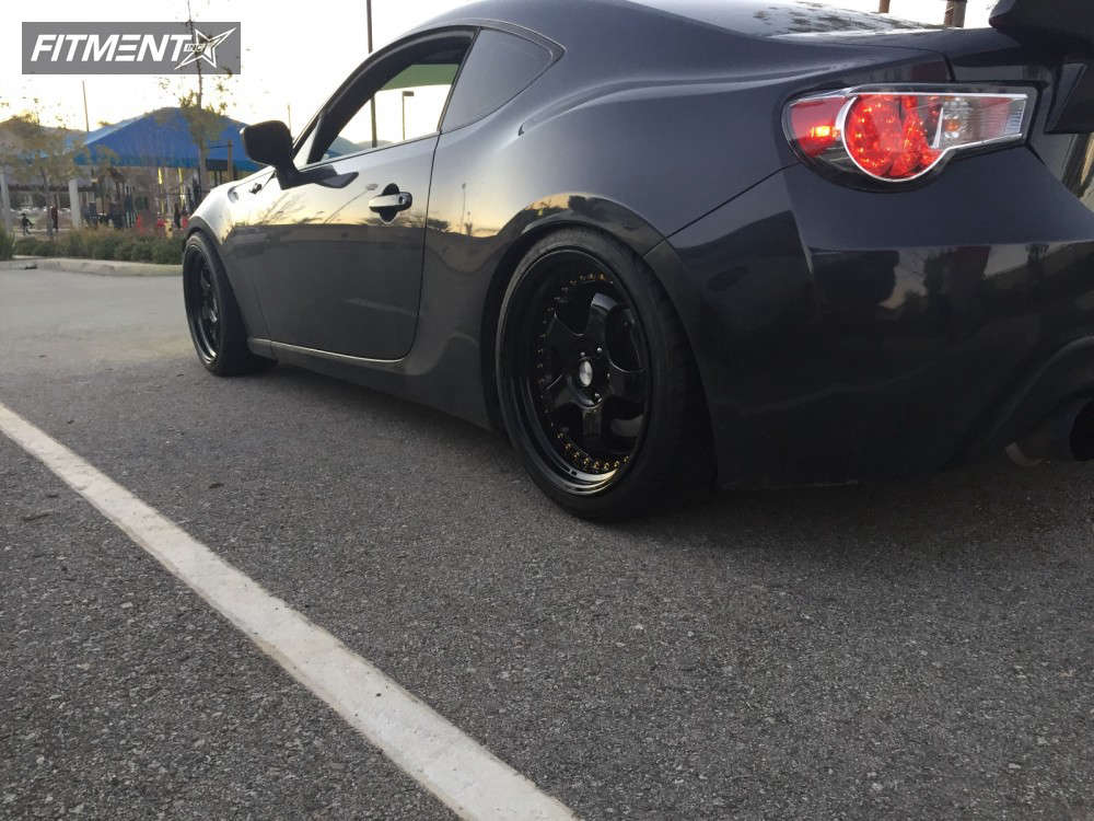 2015 Scion FR-S Base with 18x9.5 ESR Sr06 and Federal 245x35 on ...