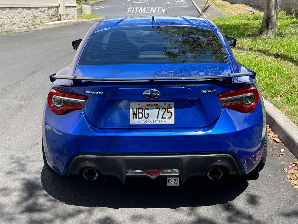 2017 Subaru BRZ Limited with 18x8.5 ESR Sr01 and Lionhart 235x45 on ...