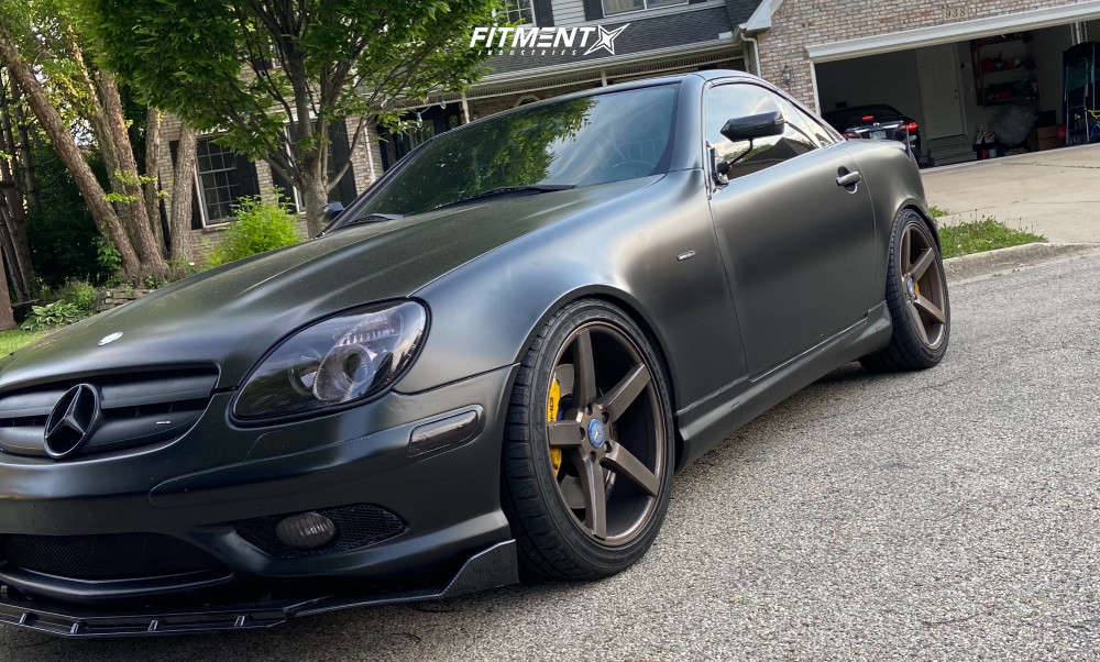 2004 Mercedes-Benz SLK32 AMG Base with 18x9 JNC Jnc026 and Achilles ...