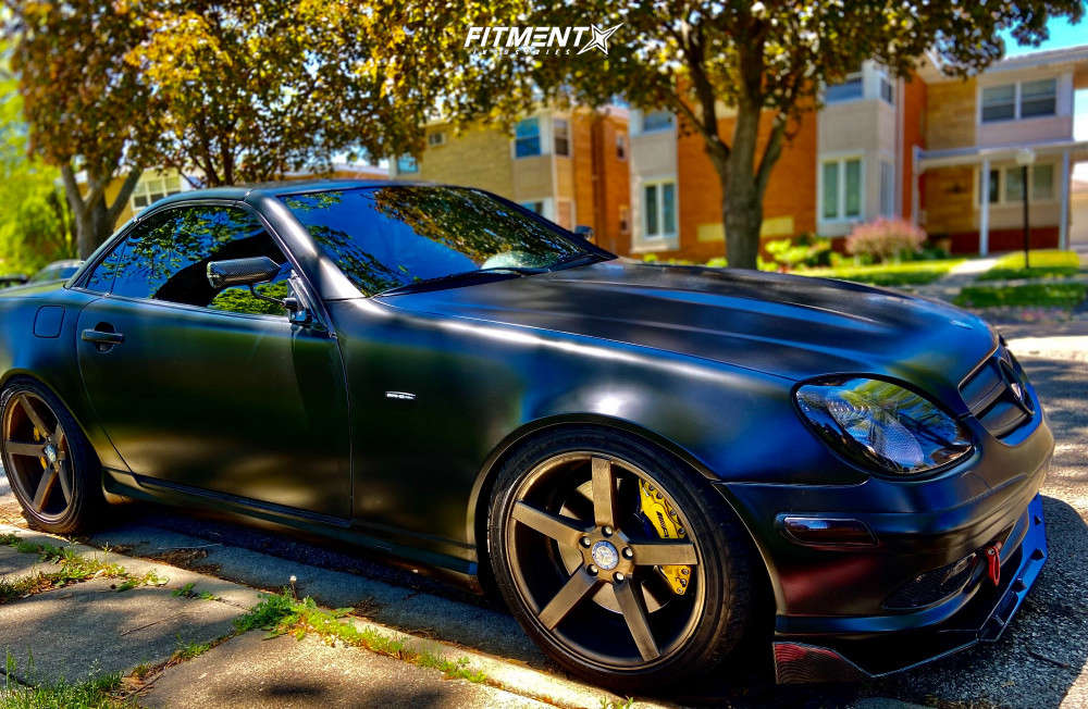 2004 Mercedes-Benz SLK32 AMG Base with 18x9 JNC Jnc026 and Achilles ...
