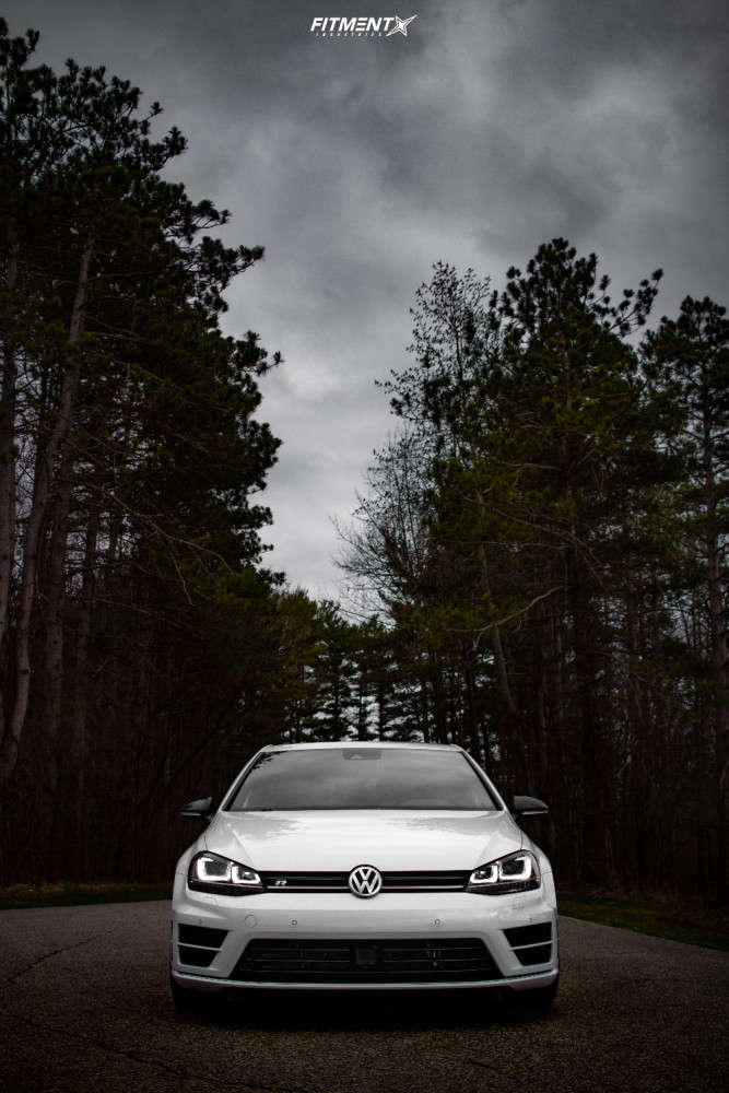 2016 Volkswagen Golf R Base with 19x8.5 Rotiform Flg and Federal 235x30 ...