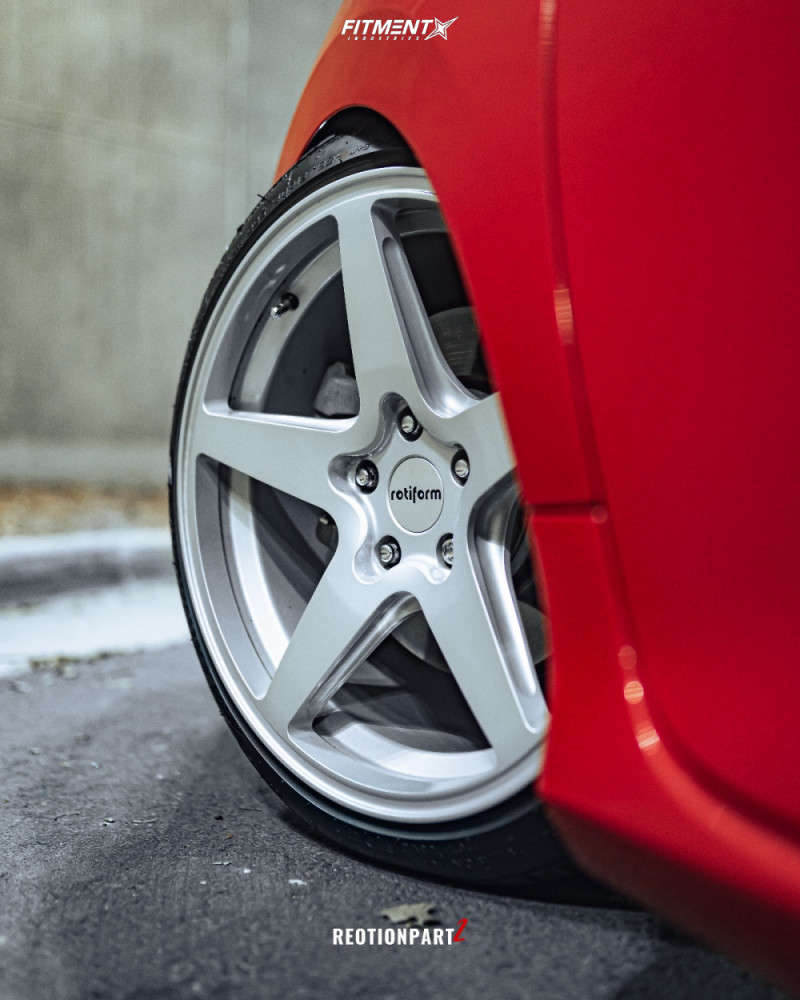 2017 Honda Civic Si with 18x9.5 Rotiform Wgr and Nankang 225x40 on Coilovers | 1754658 | Fitment ...