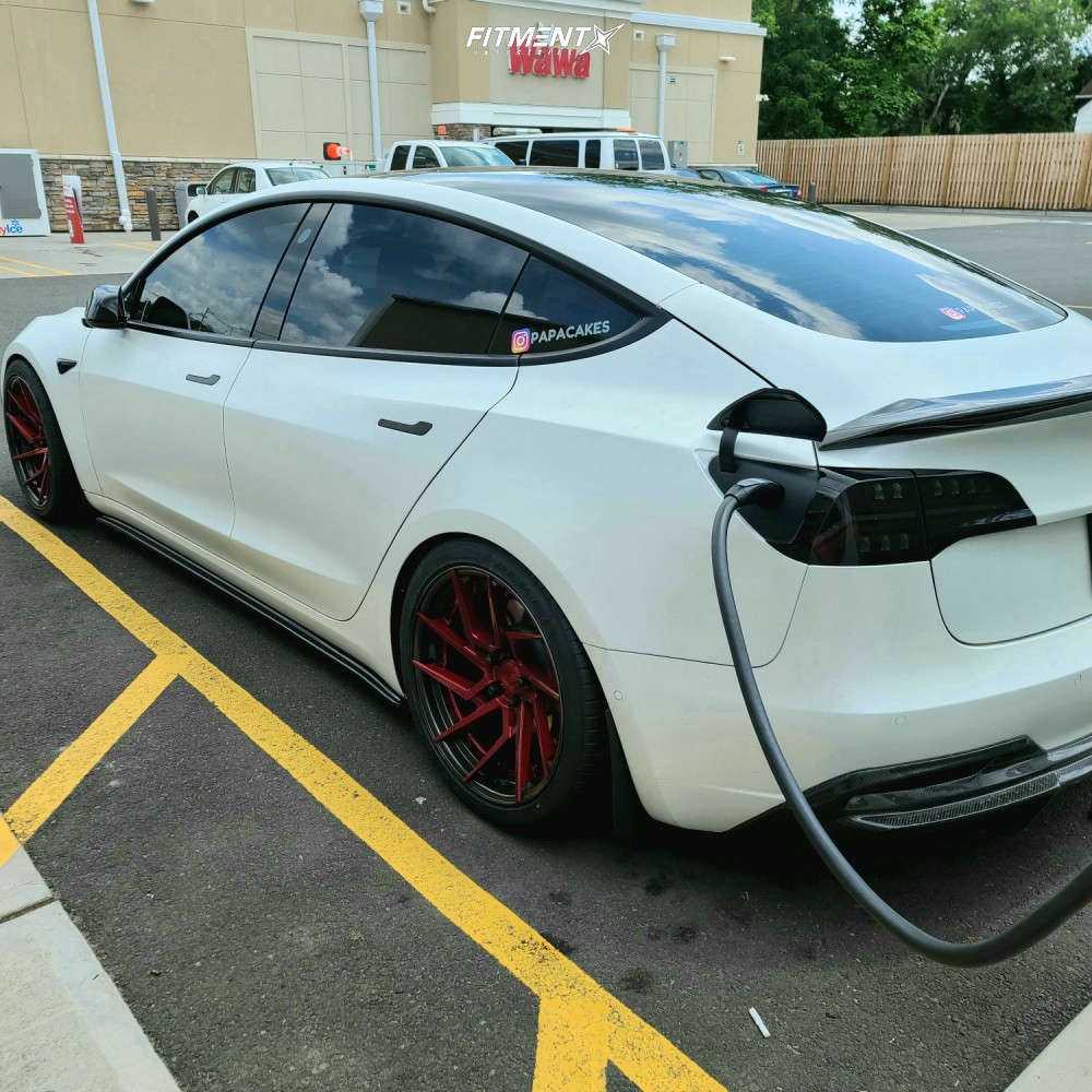 2020 Tesla 3 Performance with 19x10 BC Forged Hca218 and Falken 275x35 ...