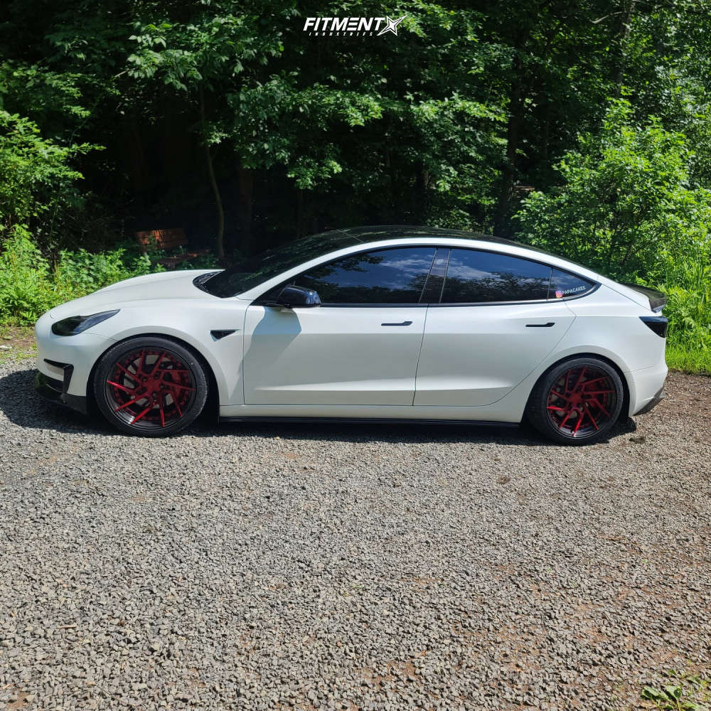 2020 Tesla 3 Performance with 19x10 BC Forged Hca218 and Falken 275x35 ...