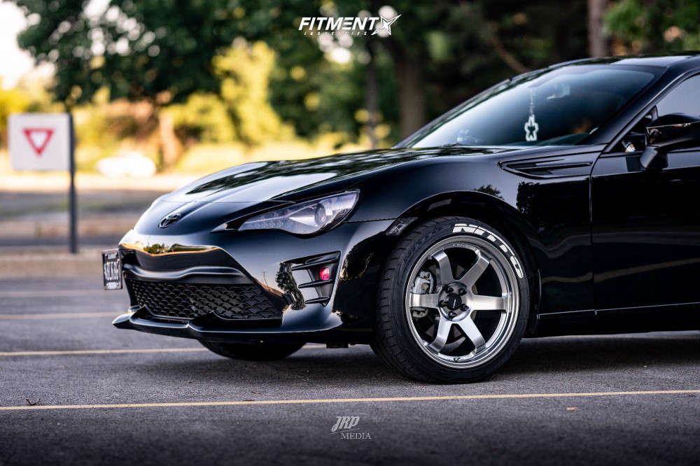2020 Toyota 86 GT with 18x9.5 AVID1 AV6 and Nitto 235x40 on Stock ...