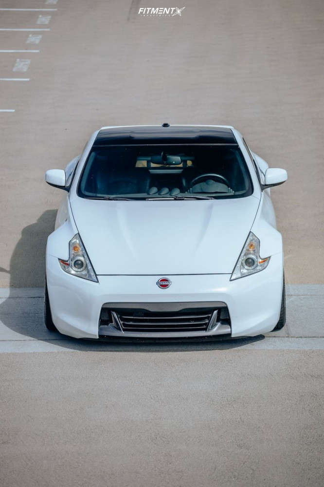2014 Nissan 370Z Touring with 18x9.5 Gram Lights 57dr and Hankook ...